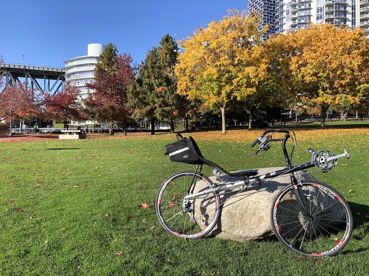 リカンベントを飛行機で輪行してみた（国際線） | とおまわりの人生遠回り